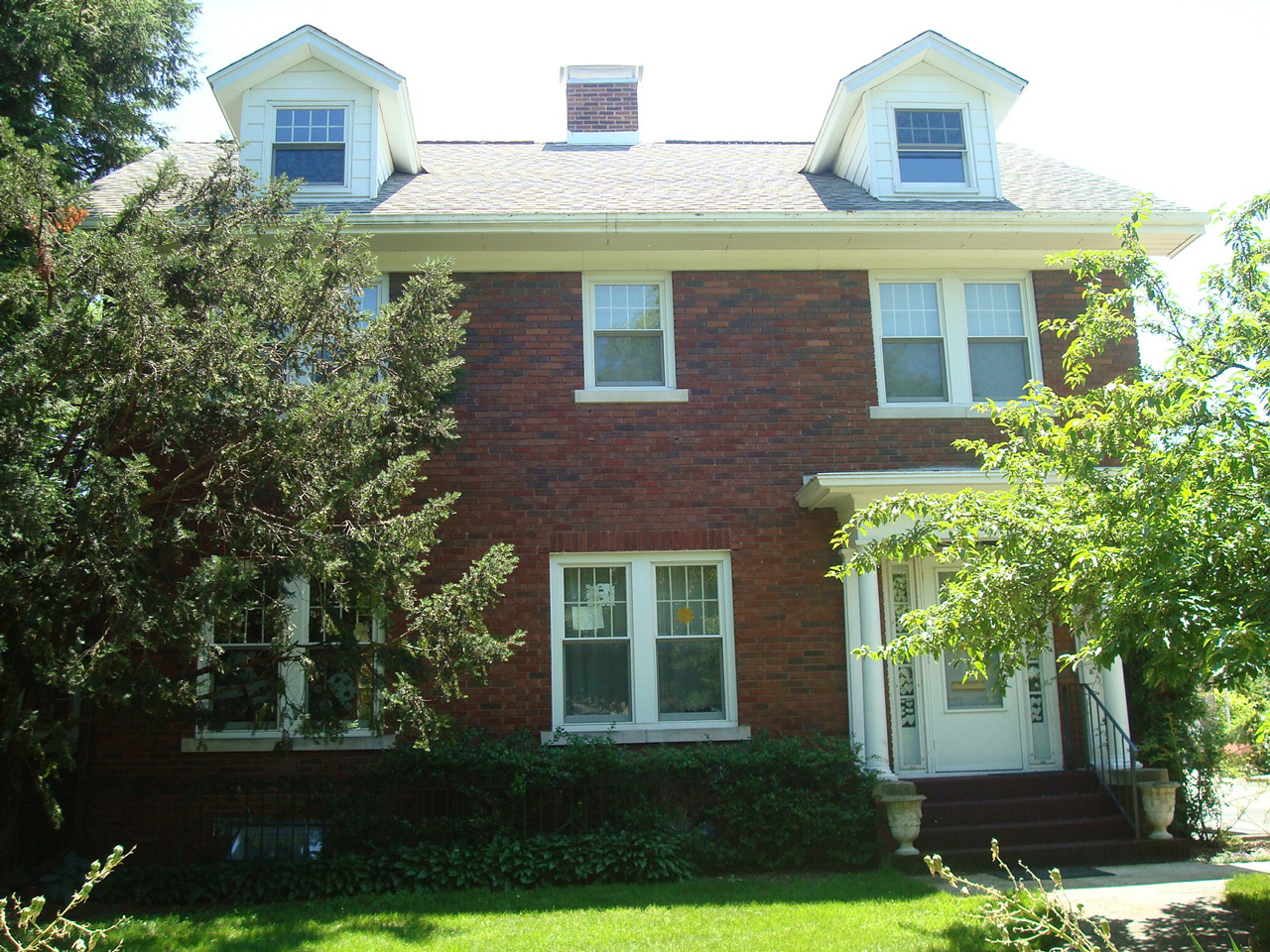 Weatherization | Colonial Solar House | Illinois